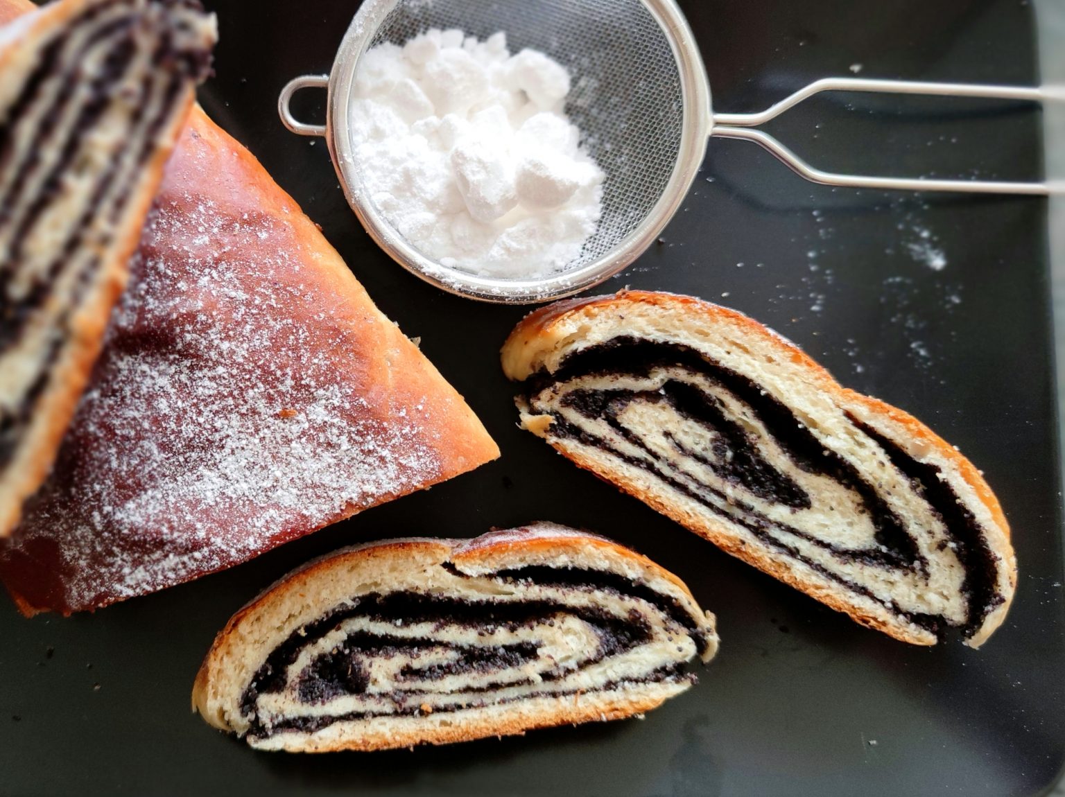 Kynutý makový závin - Pekařinka